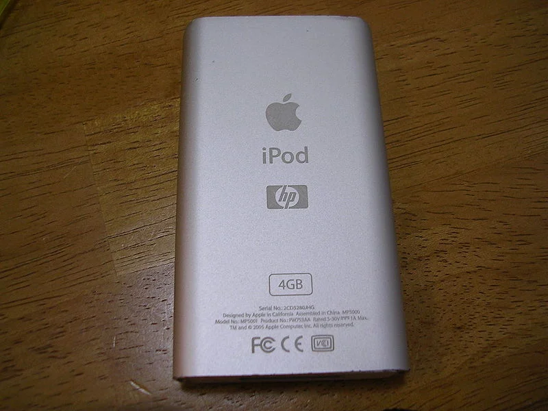 Histoire de l’iPod : De l’iPod Classic au Touch, 20 Ans de Révolution ...
